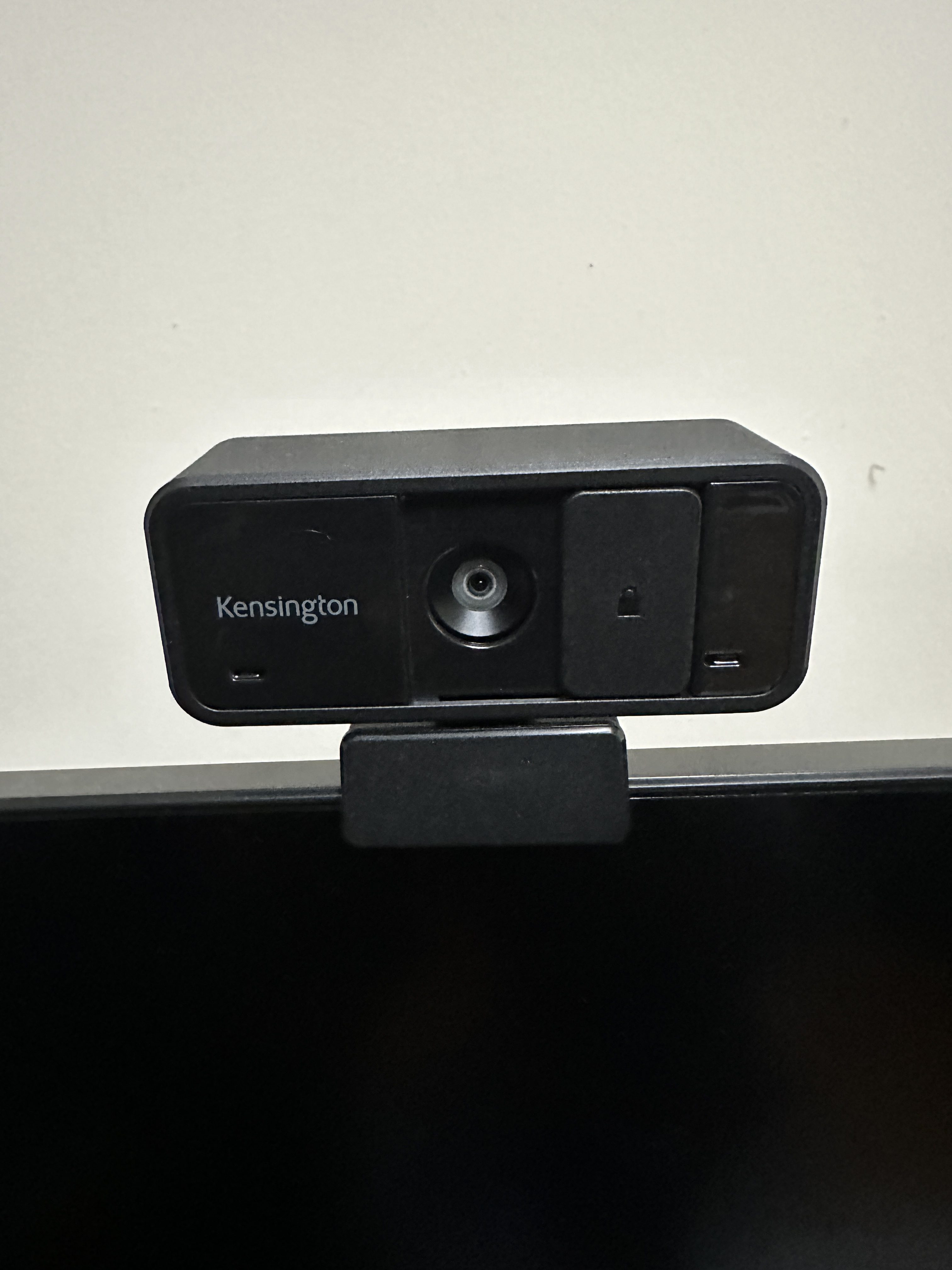 Review: Kensington W1050 Fixed Focus Wide Angle Webcam | The IT Nerd
